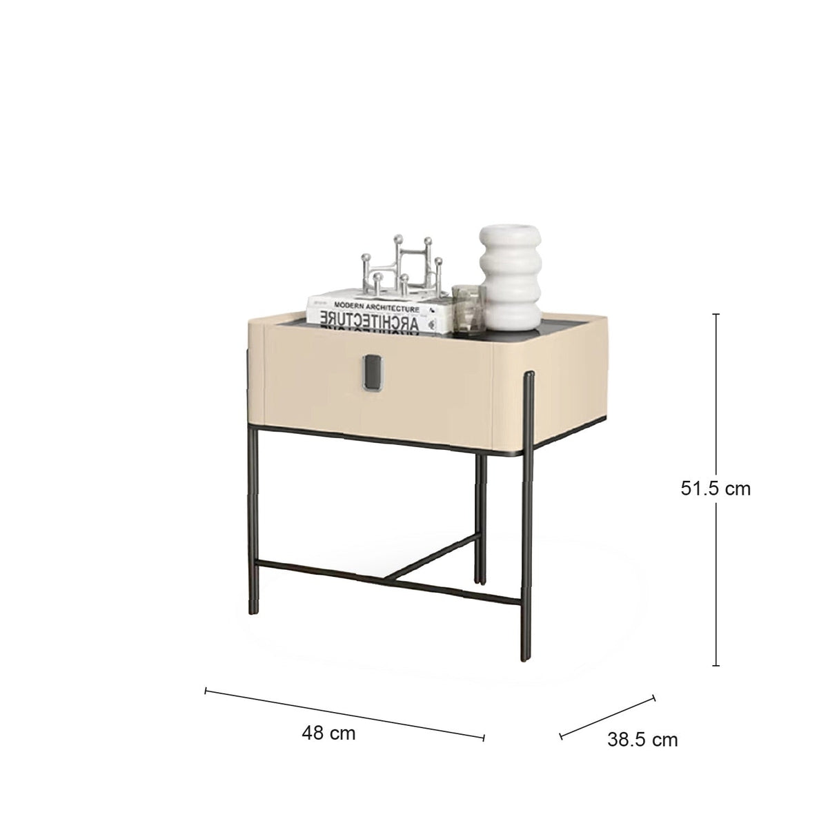 《銅標福利品》MAELLA 床頭櫃 奶茶色 – HOMEE 合宜家居